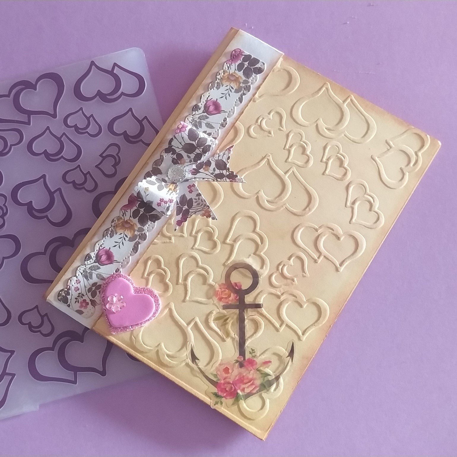 Heart Shaped Plastic Embossing Folder – Inlovearts